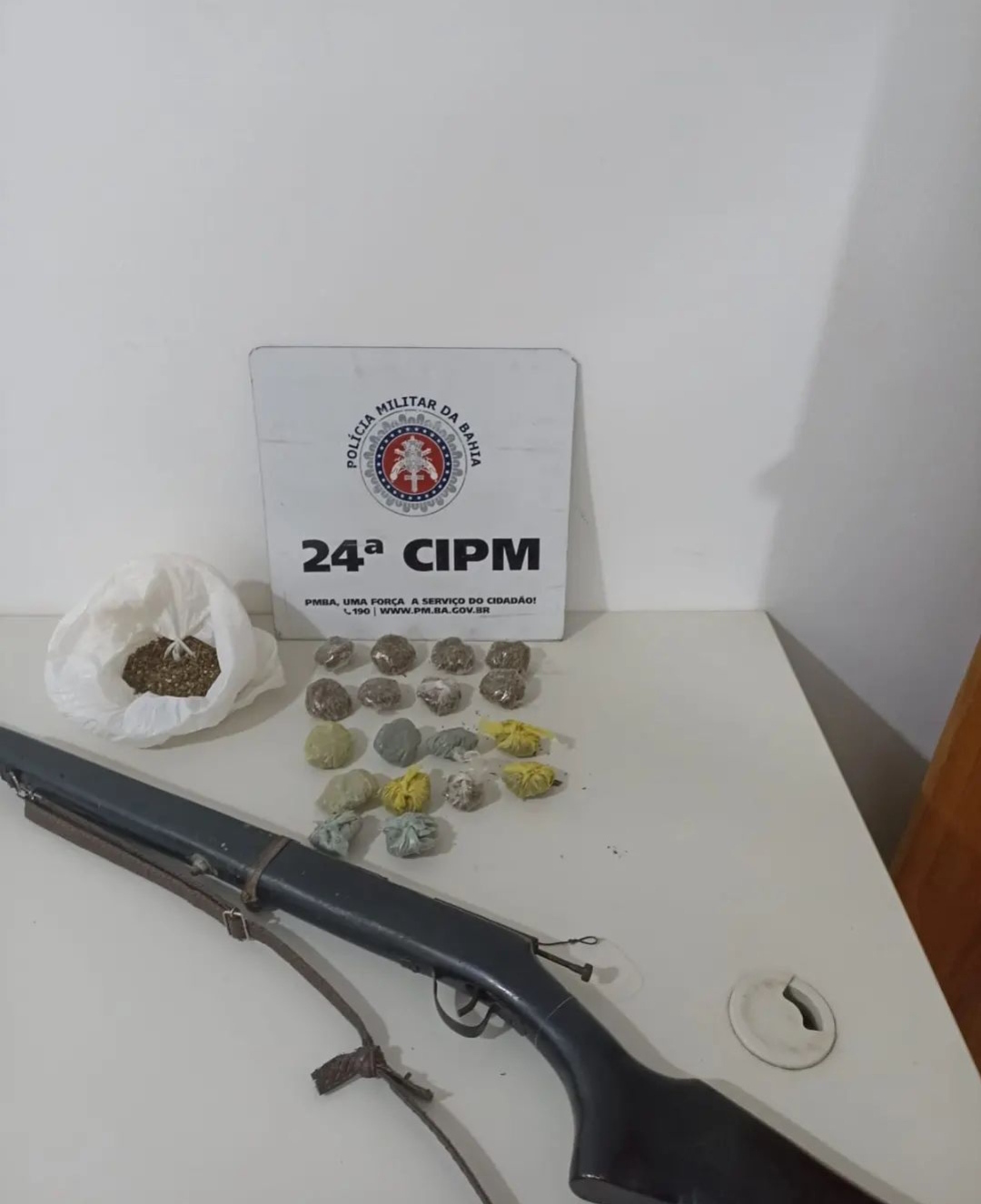 Operação Duas Rodas resulta em prisão e apreensão de drogas e arma em ...