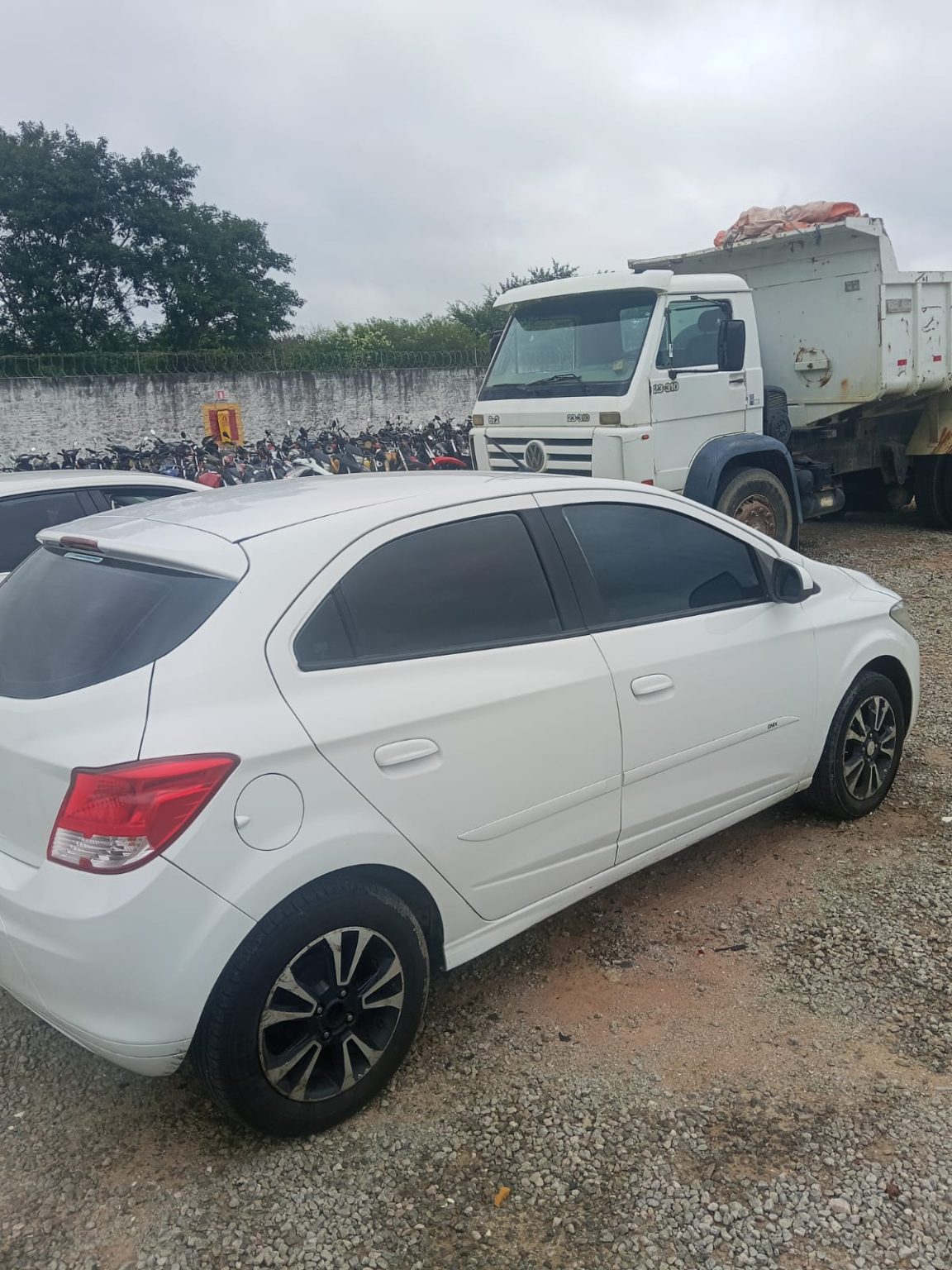 BPRv apreende veículo por transporte irregular de passageiros entre ...